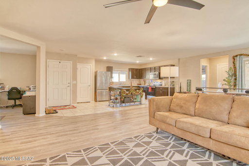 105 E Manor View Rd, Tucson AZ 85756 Home for Sale