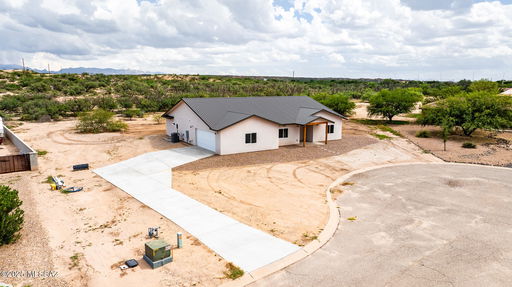 1297 E Old Homestead Rd, Benson AZ 85602 Home for Sale