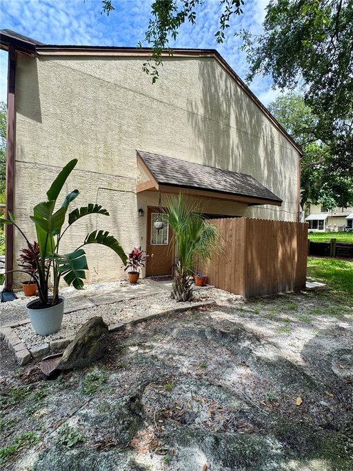 2504 Brigadoon Dr, Clearwater FL 33759 Home for Sale