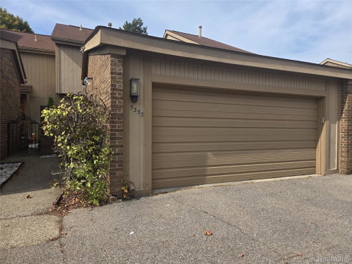 5353 Wright Way W, West Bloomfield Charter Township MI 48322 Home for Sale