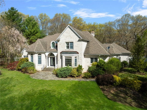 4 Christopher Dr, Lincoln RI 02865 Home for Sale