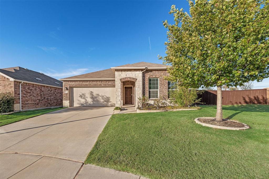 1925 Trace Dr, Aubrey TX 76227 Home for Sale