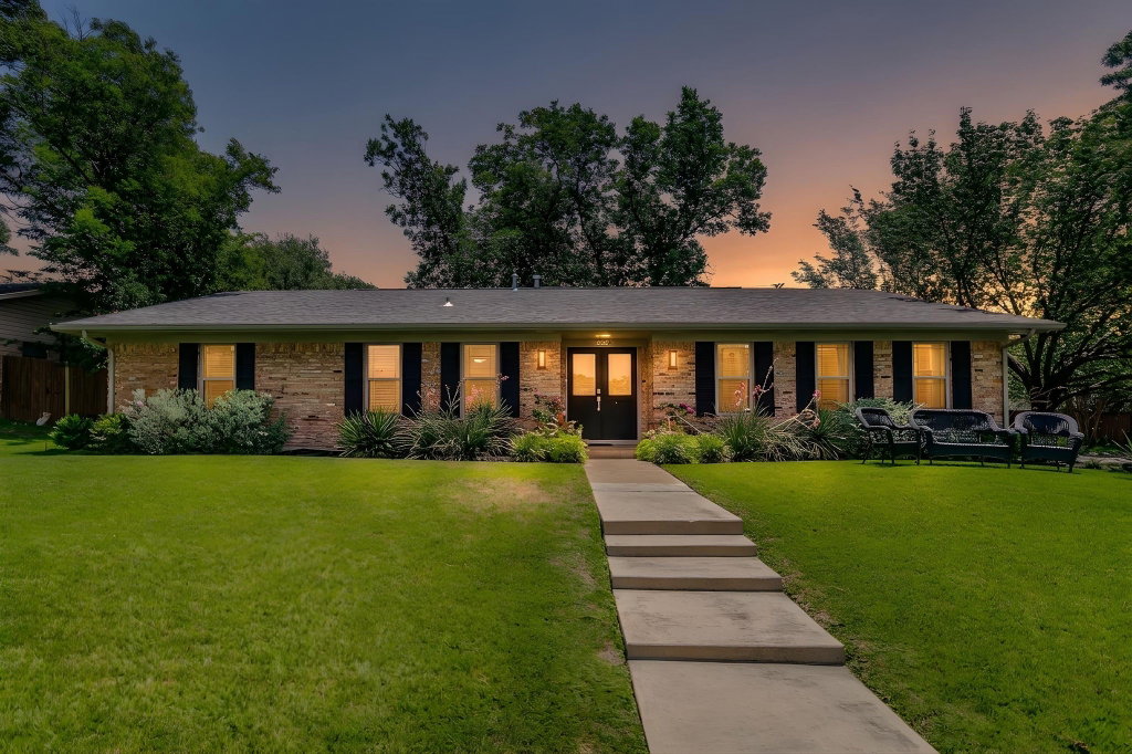 Benbrook Homes for Sale | Central Metro Realty
